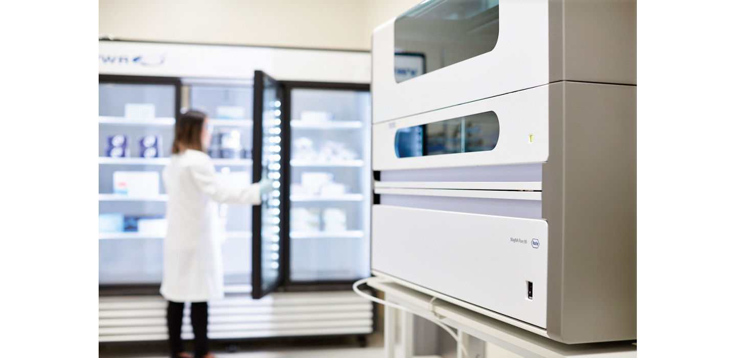 MagNA Pure 96 Instrument, High-throughput robotic workstation for fully ...